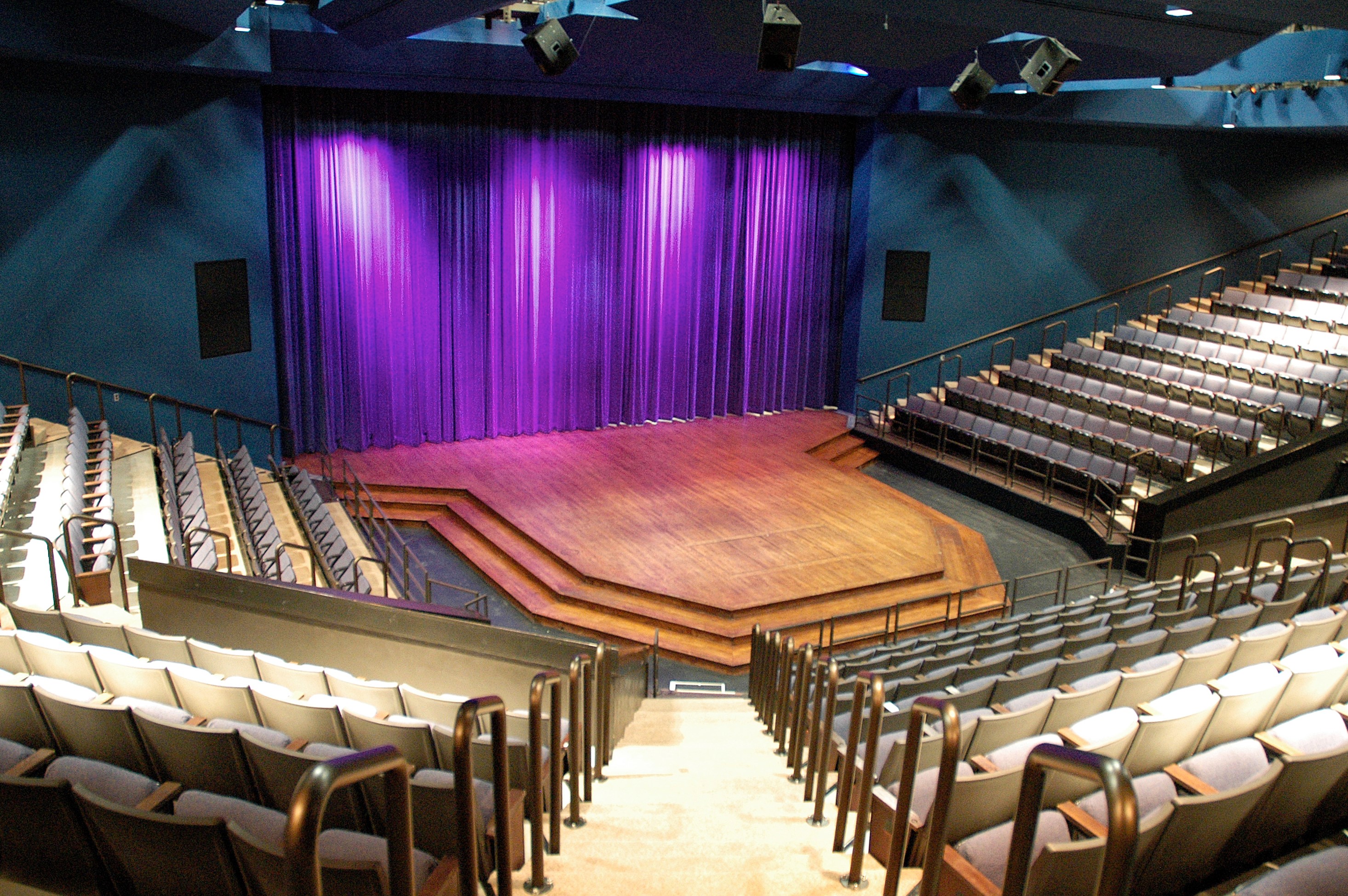 The Transformative Power of Theater: A Journey of Connection and Magic ...