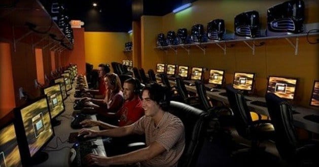 The Power of Online Gaming Communities: Connecting, Creating, and ...